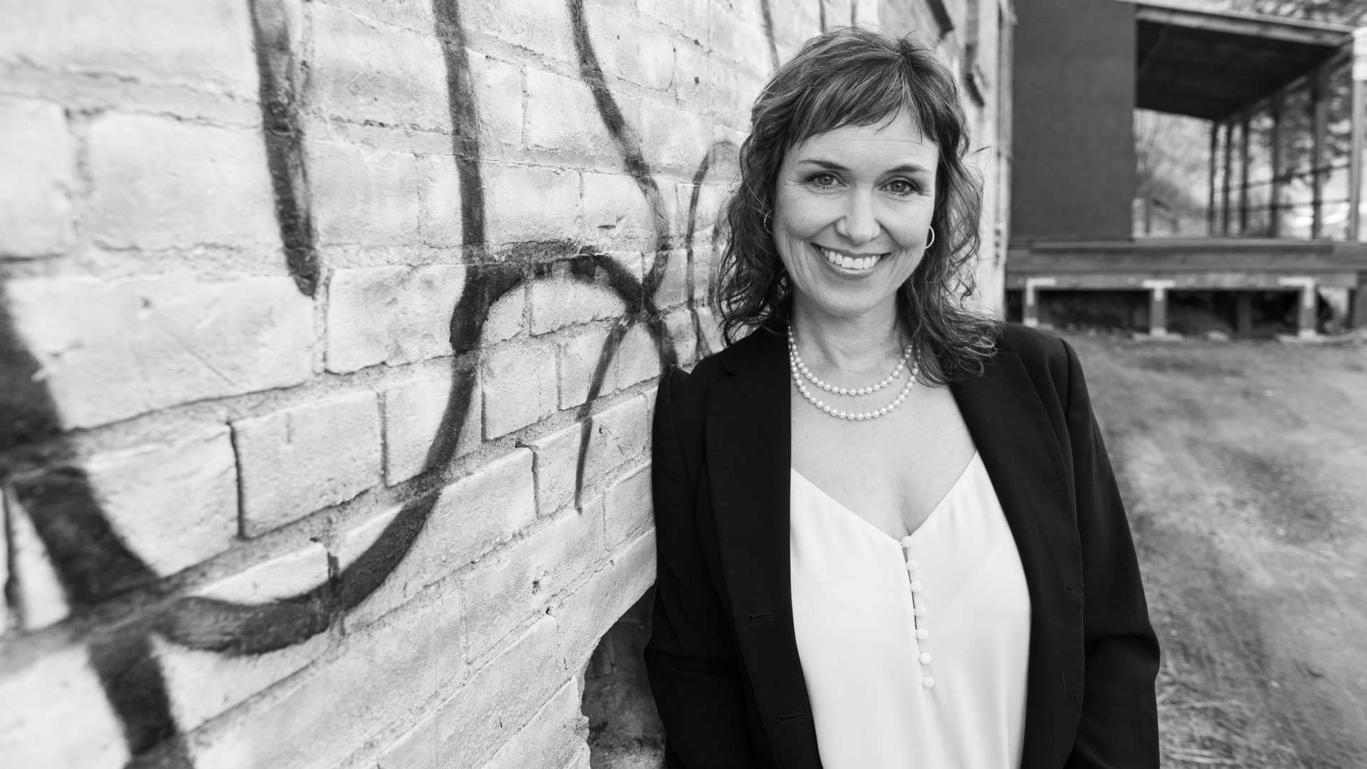 About Deirdre - Deirdre McLaughlin